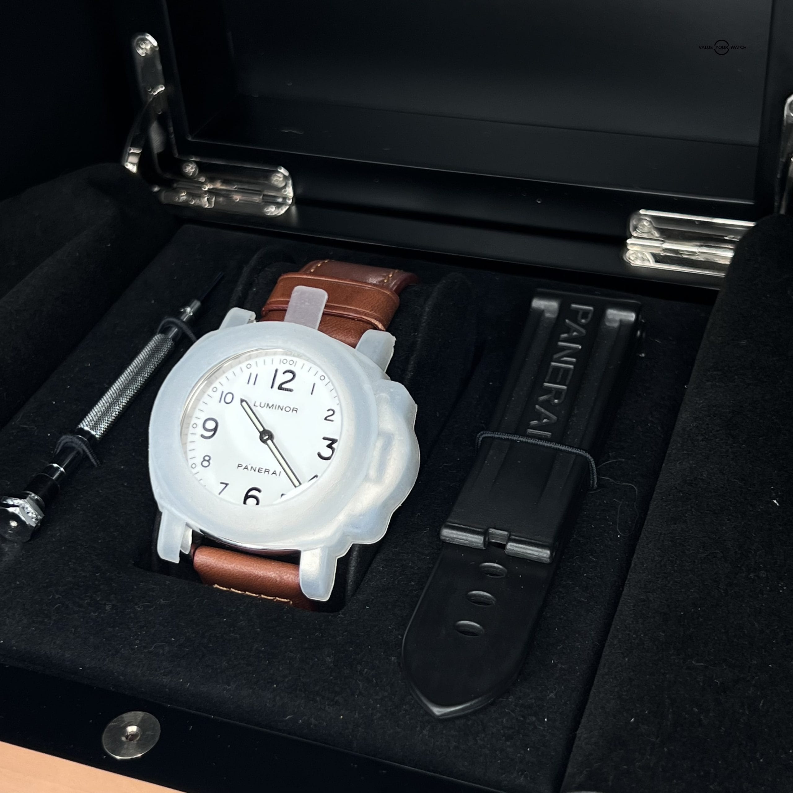 Panerai Luminor Base PAM 114 PAM00114 44mm Watch | Value Your Watch