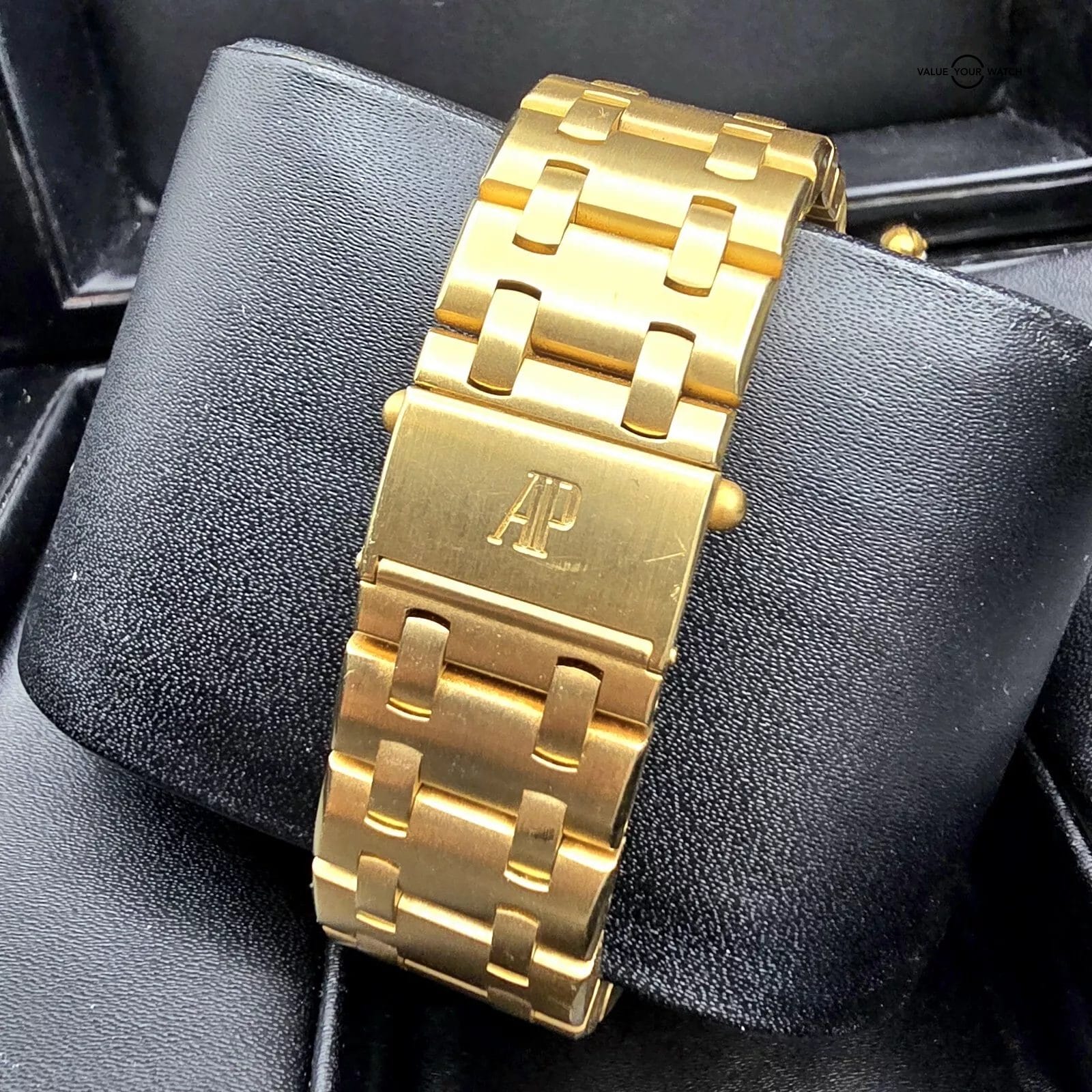 Audemars Piguet Royal Oak Offshore Yellow Gold AP Brick, White Silver ...