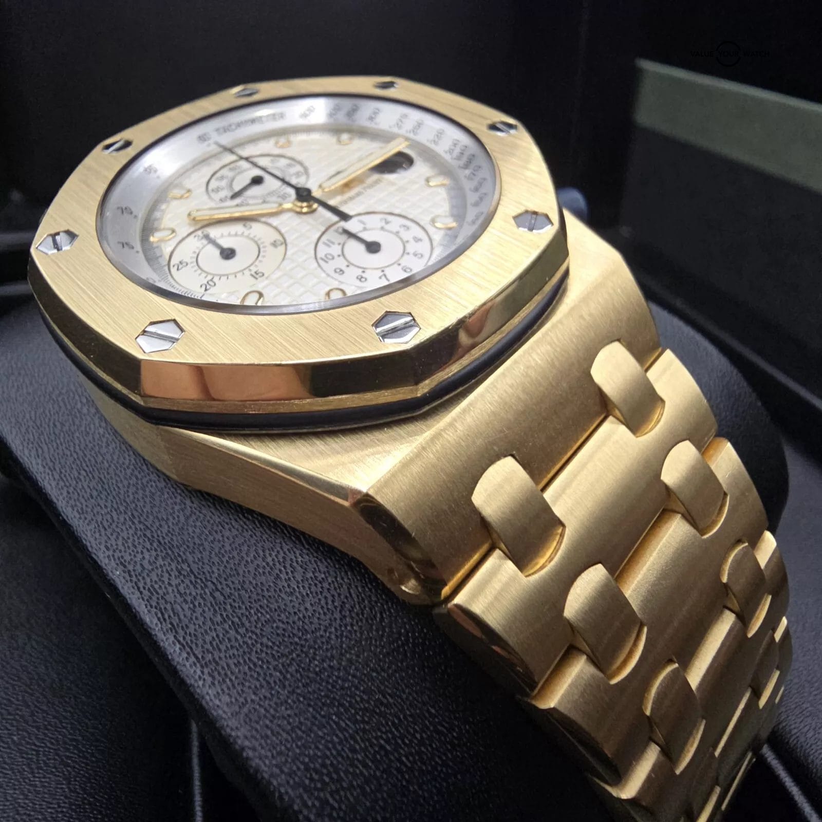 Audemars Piguet Royal Oak Offshore Yellow Gold AP Brick, White Silver ...
