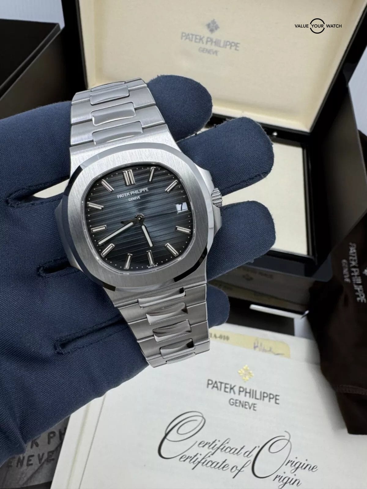 2016 MINT Box Papers Blue Dial Steel Nautilus COMPLETE Full Links Patek ...