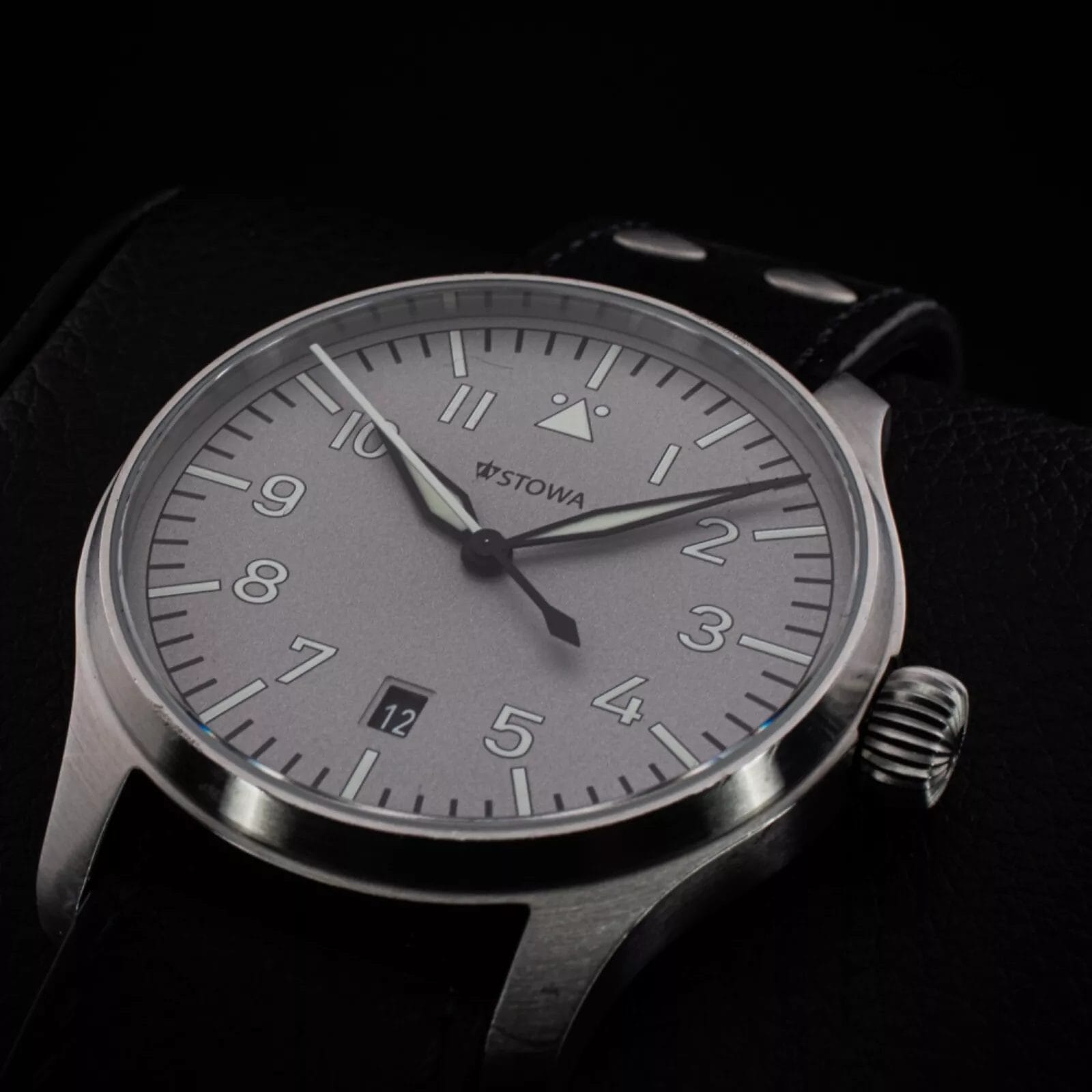 Stowa Flieger Classic 40 Ikarus – 40mm Titanium Dial Pilot Watch with B ...