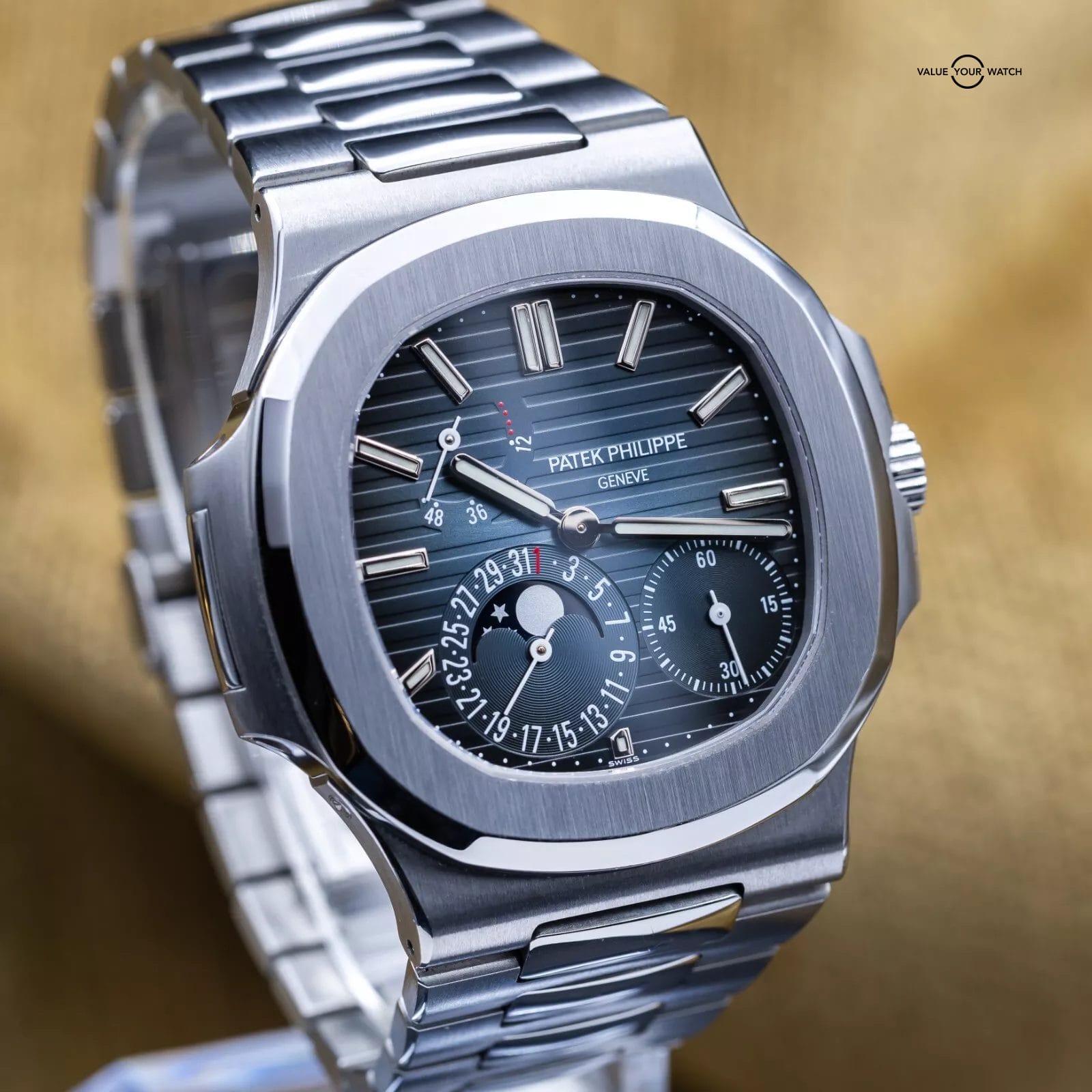 Patek Philippe Nautilus Moon Phase Stainless Steel 40mm 5712/1a ...