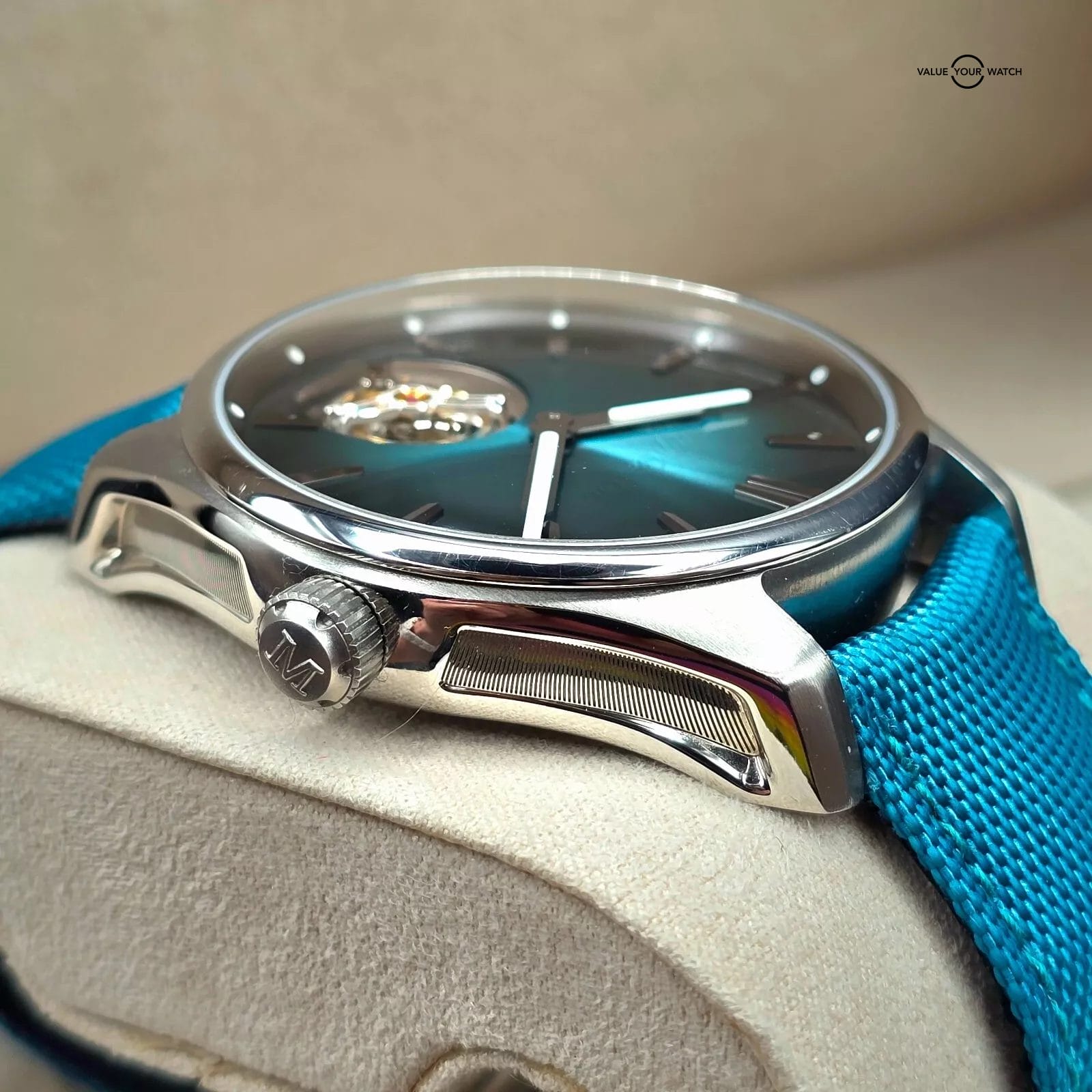 H. Moser & Cie. Pioneer Tourbillon Blue Lagoon, 43mm steel case, extra ...