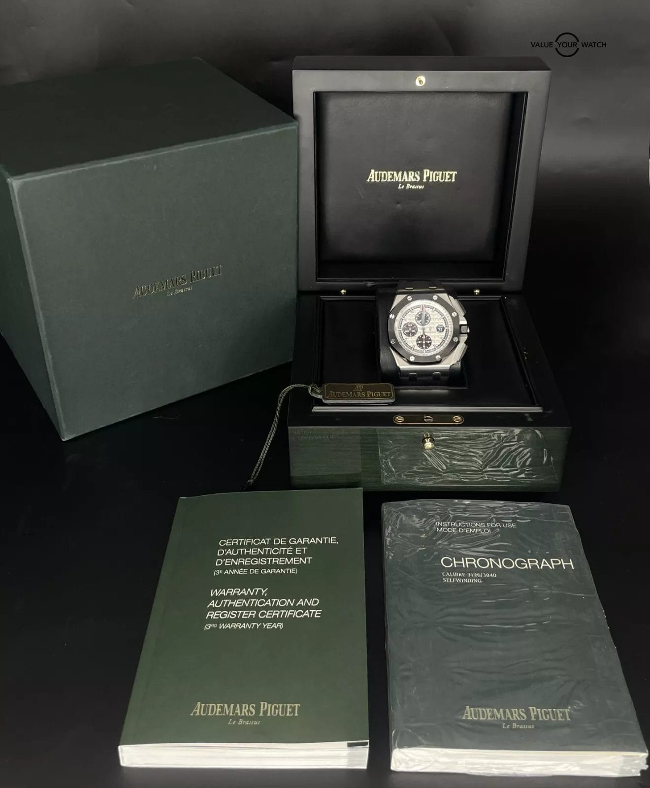 Audemars Piguet Royal Oak Offshore 26400SO 44mm Black Ceramic Panda ...