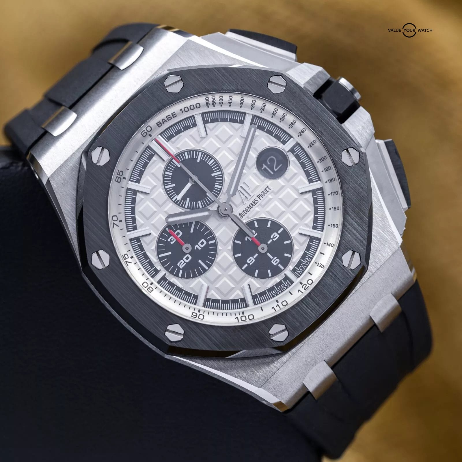 Audemars Piguet Royal Oak Offshore Chronograph 44mm Panda AP 26400so ...