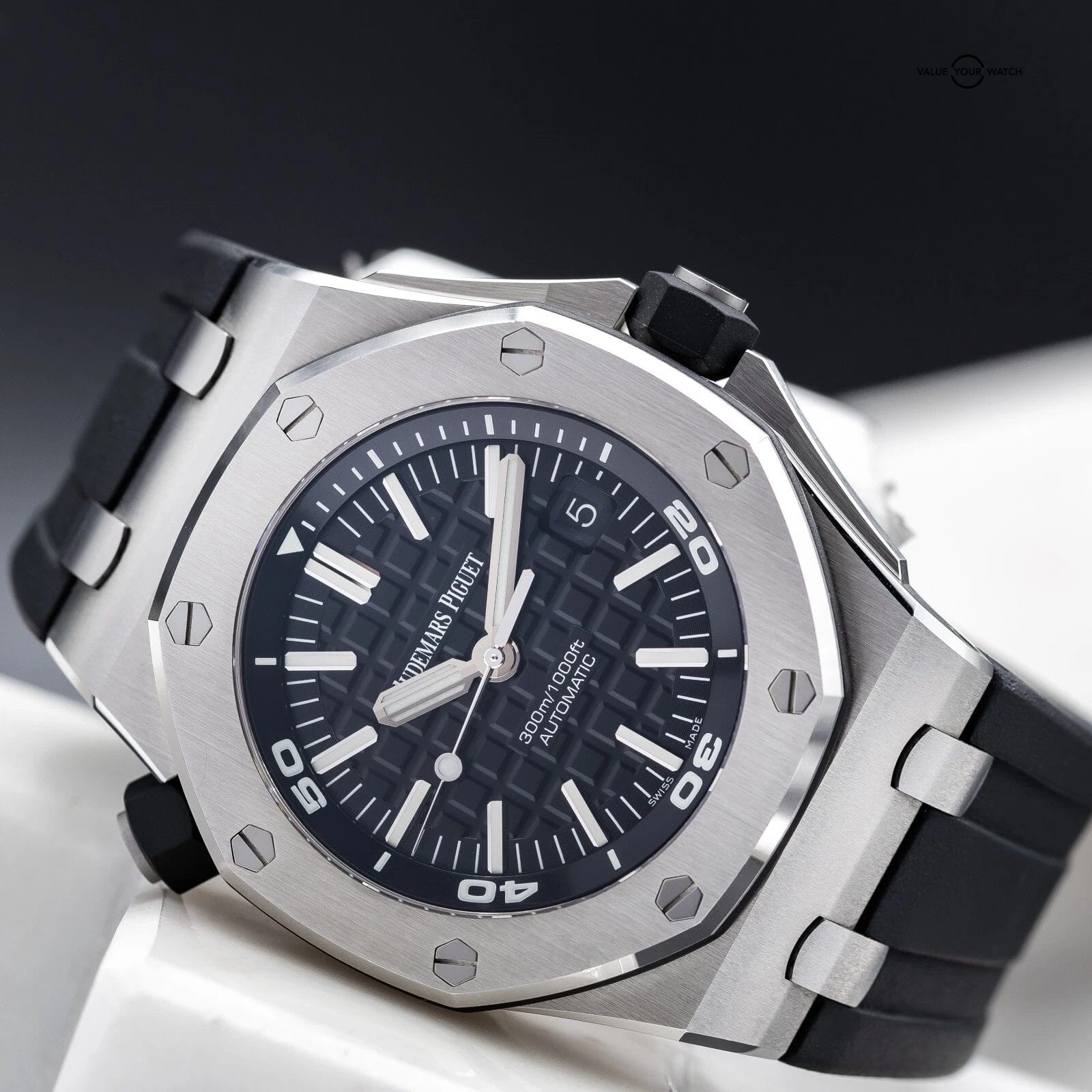 Audemars Piguet Royal Oak Offshore Diver 42mm Black Dial AP 15710ST ...